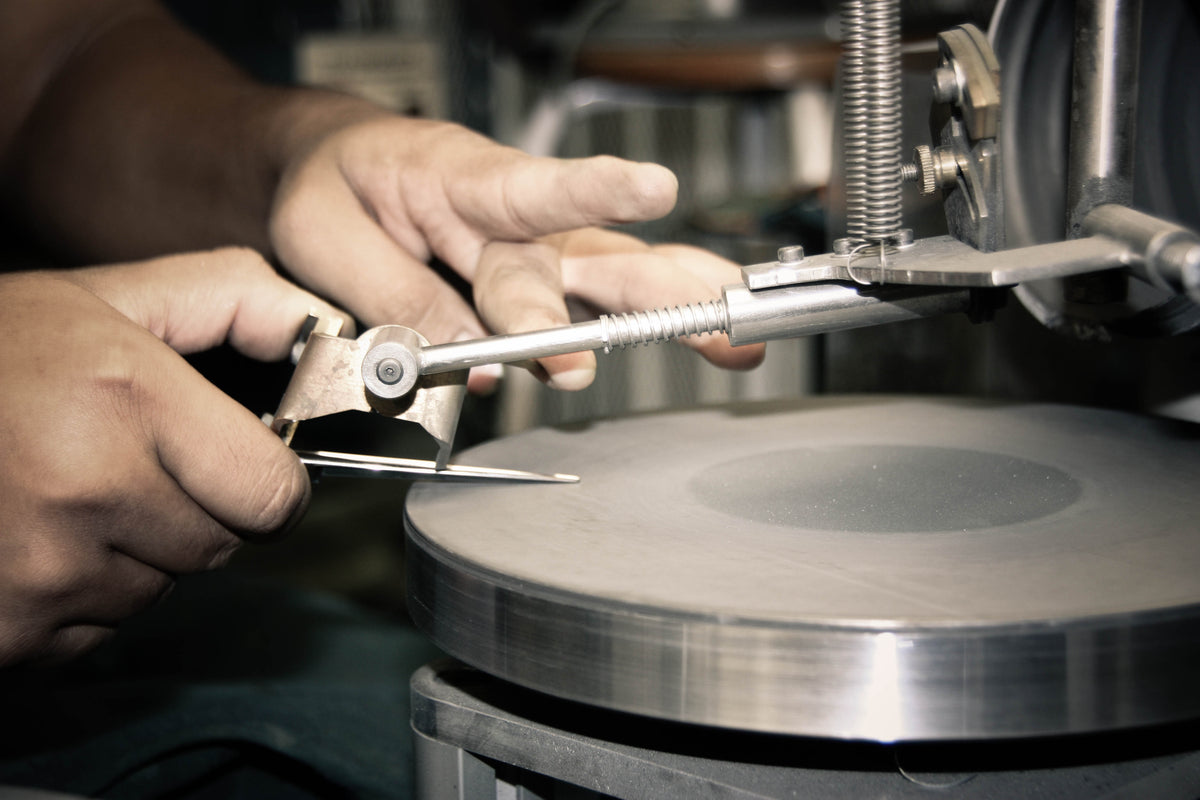 JW Professional Shear Sharpening – JW Shears